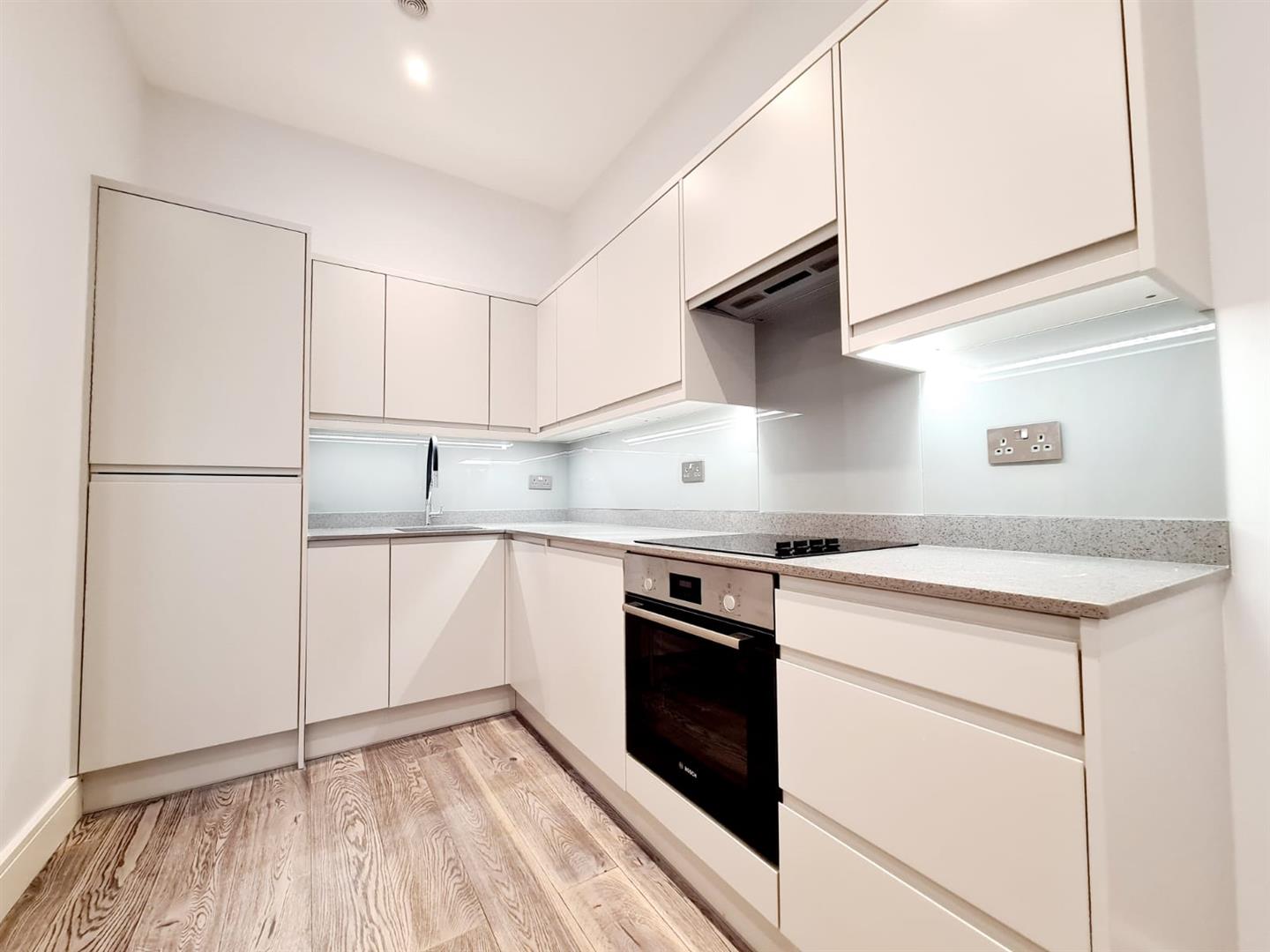 Hemini court, London - Sunshine Estates