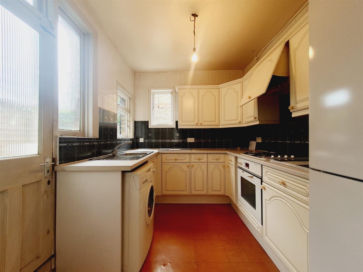 Oulton Road, London N15 - Sunshine Estates