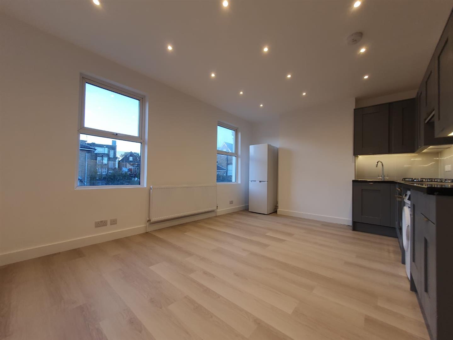 Shropshire Road, London N22 - Sunshine Estates